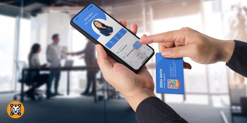 How to Use a QR Code Digital Business Card Generator - QR TIGER